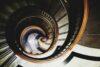 Comprendre l'acrophobie, la peur irrationnelle du vide - Psychologie ...